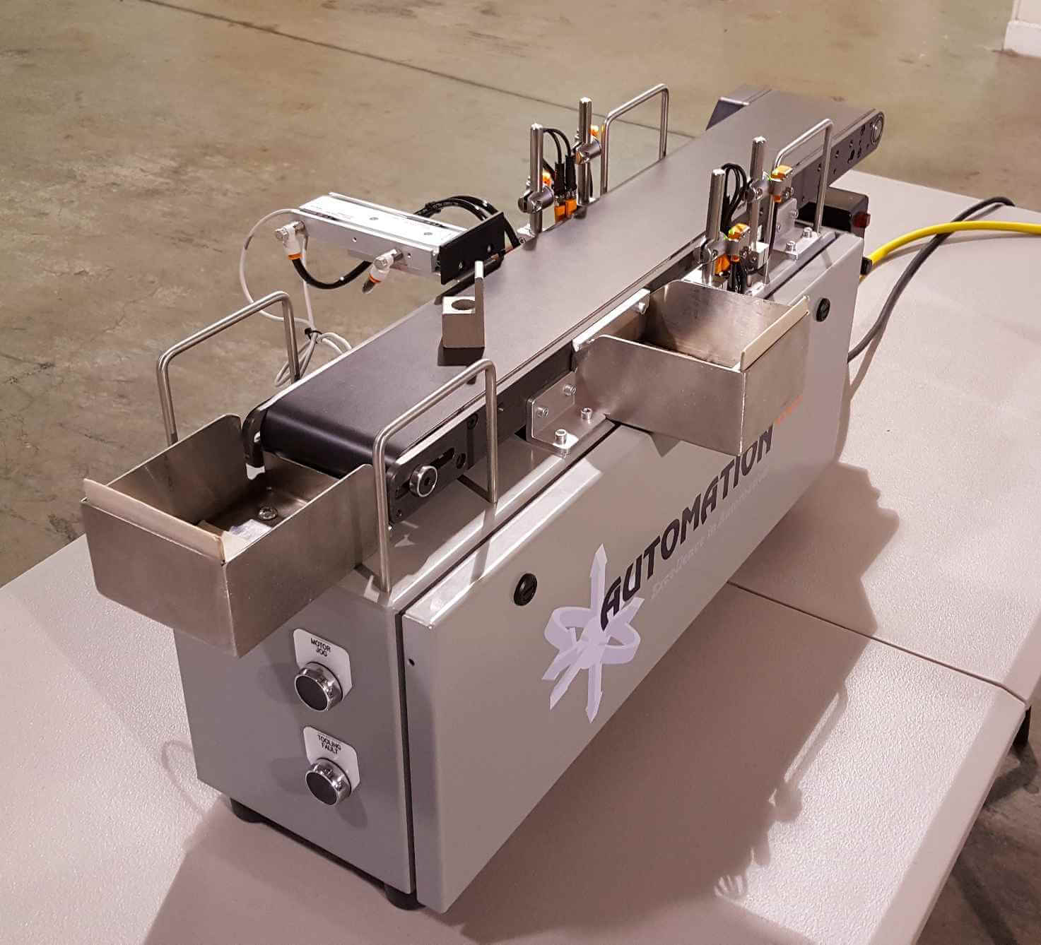 LP Series Conveyor in Miniature Reject Station with PLC Trainers - Mini ...