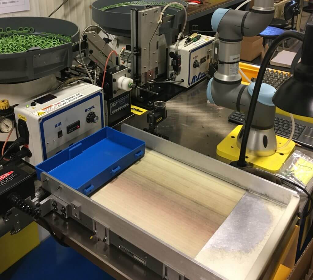 LP Series Mini-Mover in Robotic Subassembly Cell - Mini-Mover Conveyors